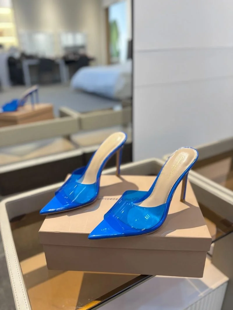 Legit Gianvito Rossi Sandals