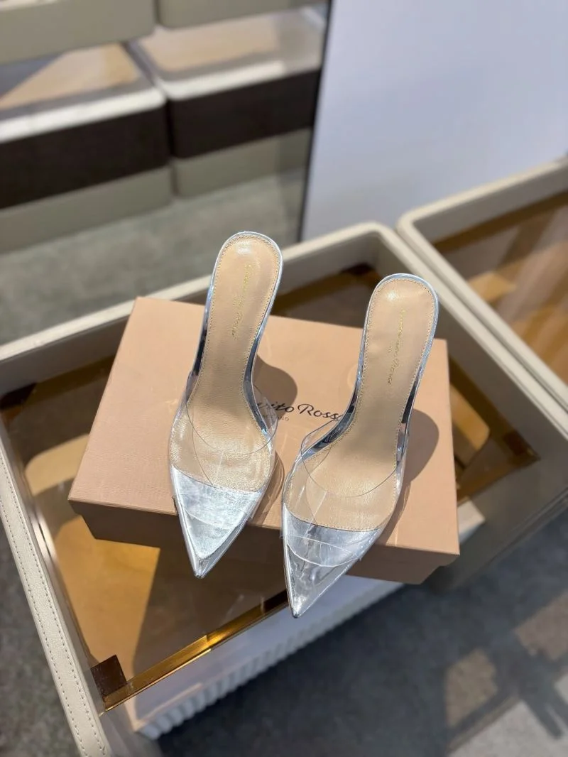 Bargain Gianvito Rossi Sandals