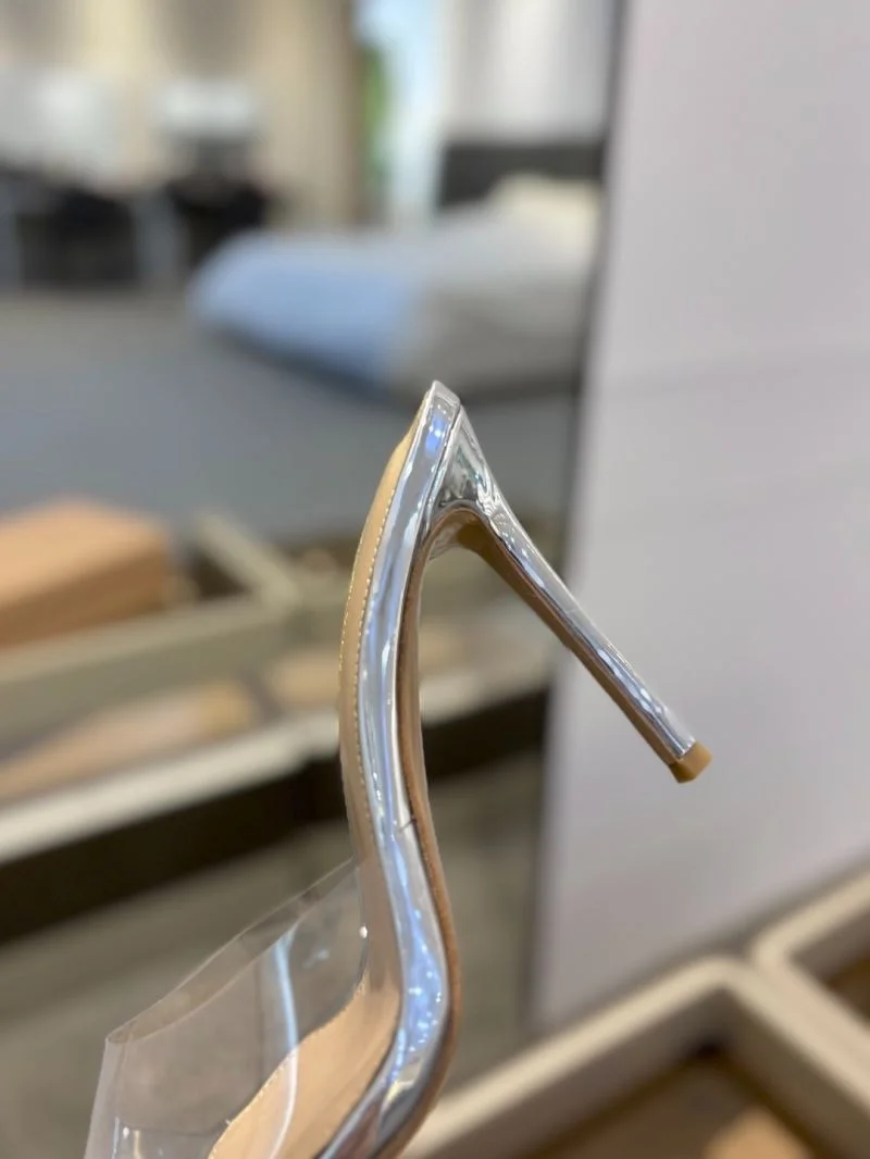 Bargain Gianvito Rossi Sandals