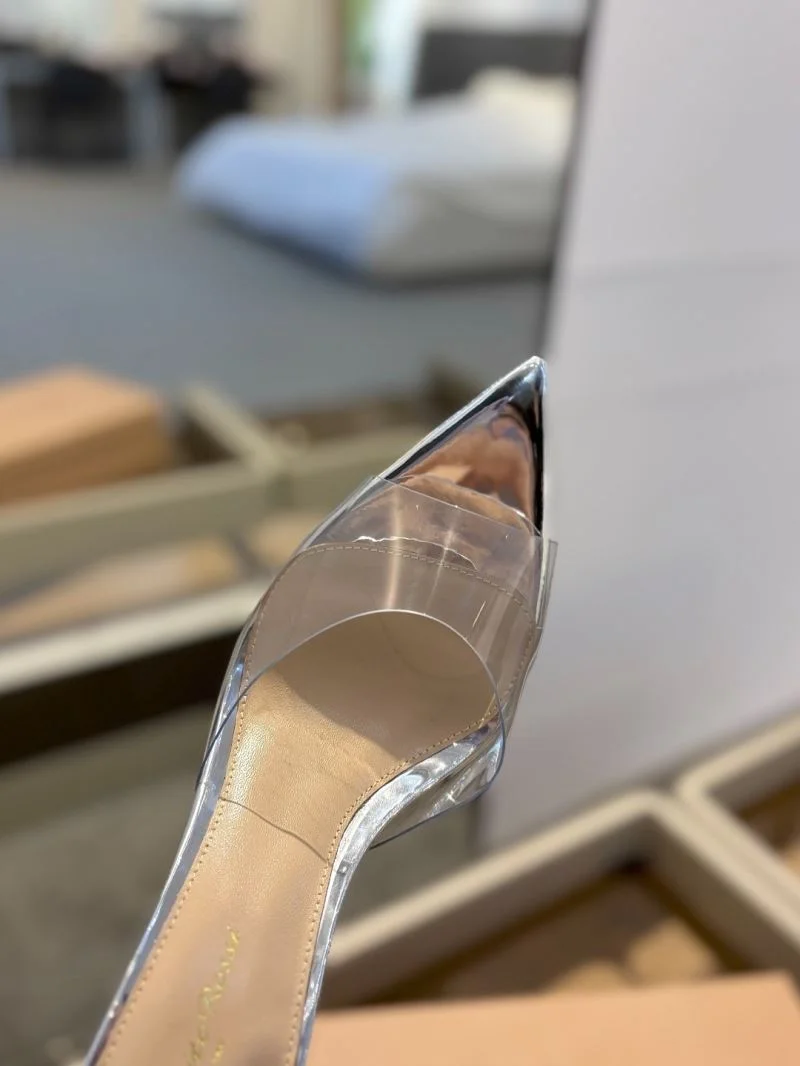 Bargain Gianvito Rossi Sandals