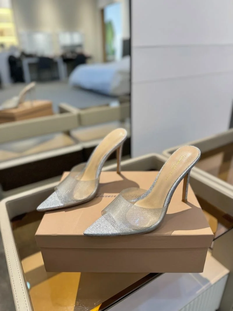 Value-priced Gianvito Rossi Sandals