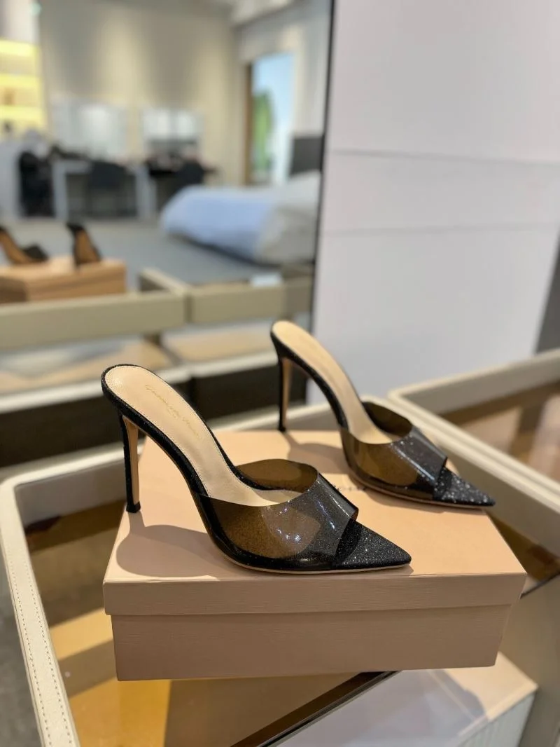 Real Gianvito Rossi Sandals