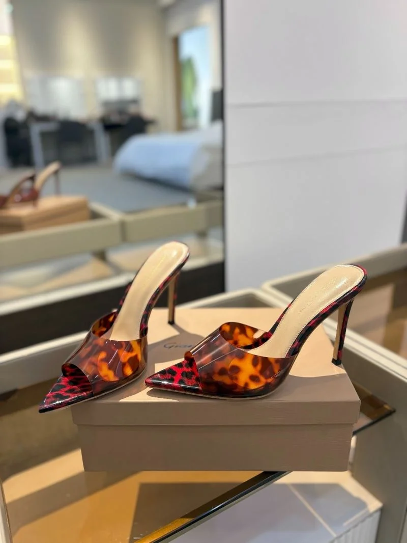 Factory-made Gianvito Rossi Sandals