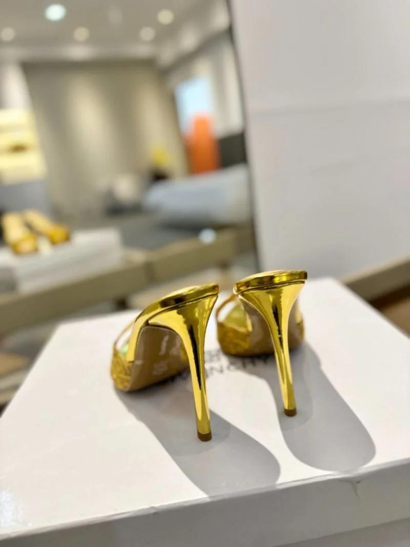 Real Gianvito Rossi Sandals