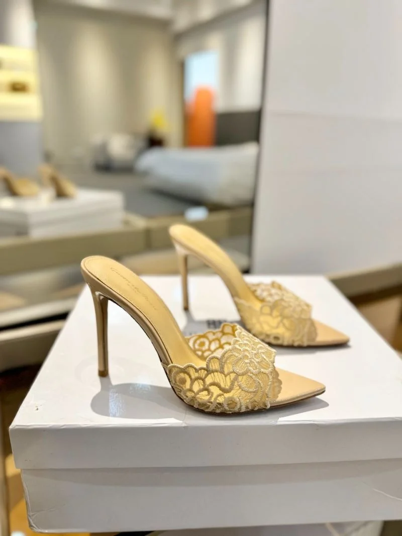 Exact replica Gianvito Rossi Sandals