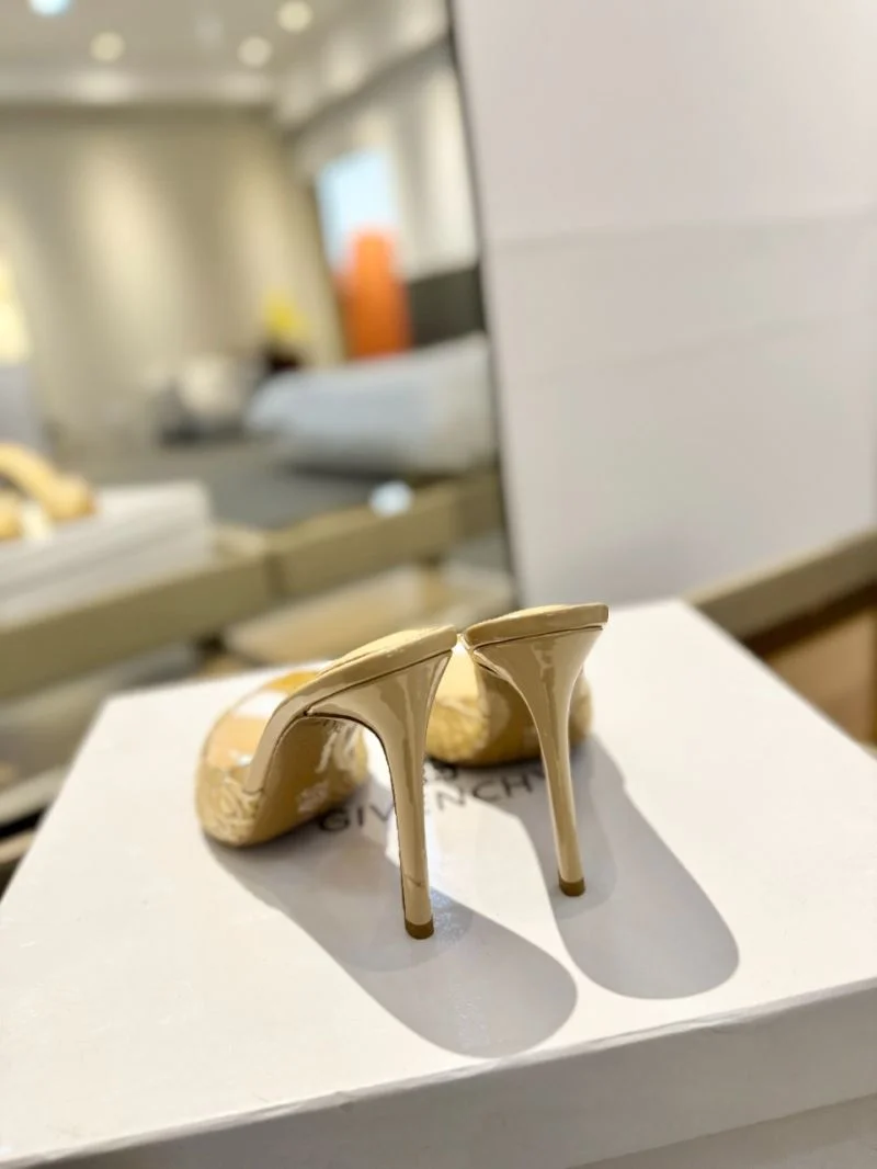 Exact replica Gianvito Rossi Sandals