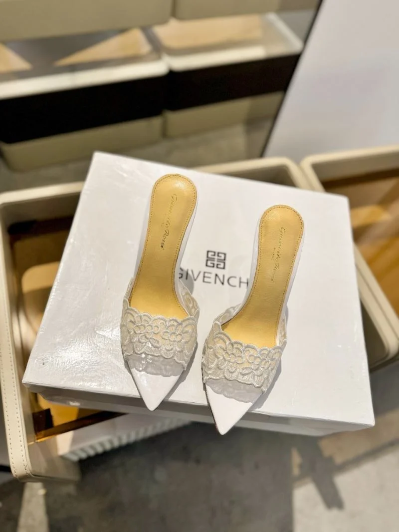 Legit Gianvito Rossi Sandals
