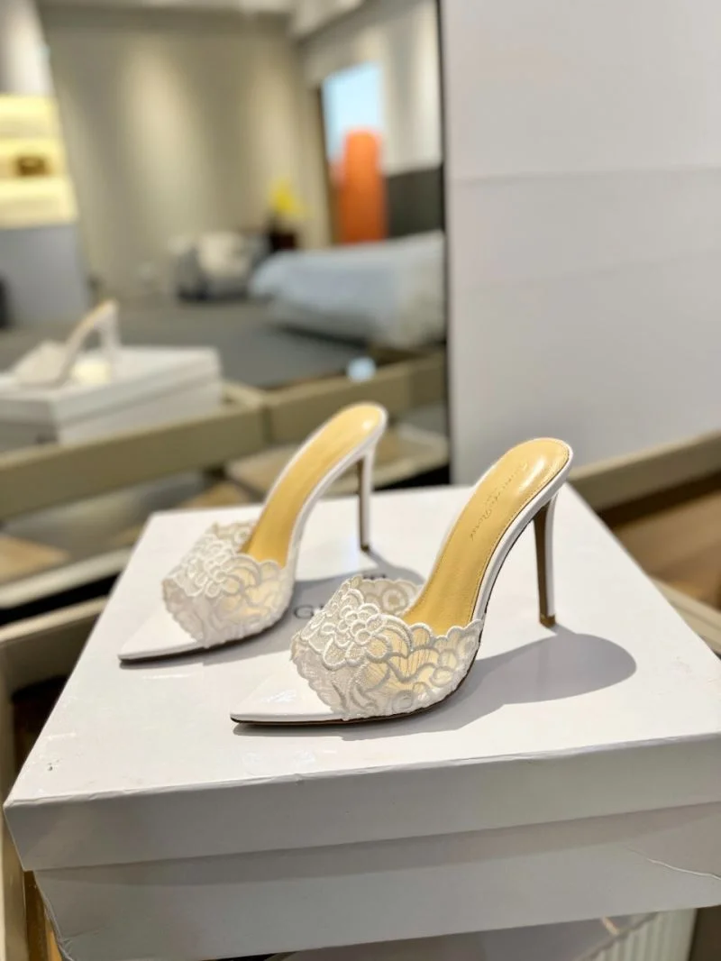 Legit Gianvito Rossi Sandals