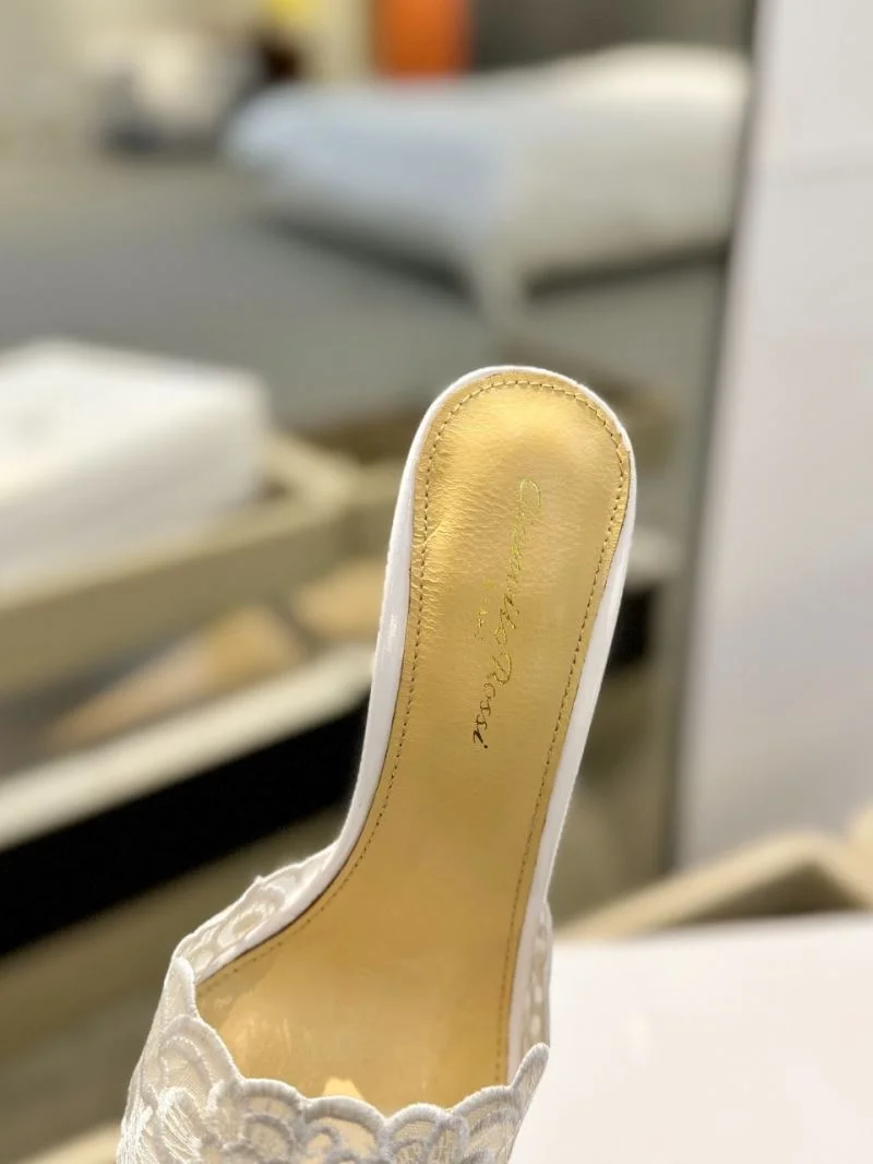Legit Gianvito Rossi Sandals