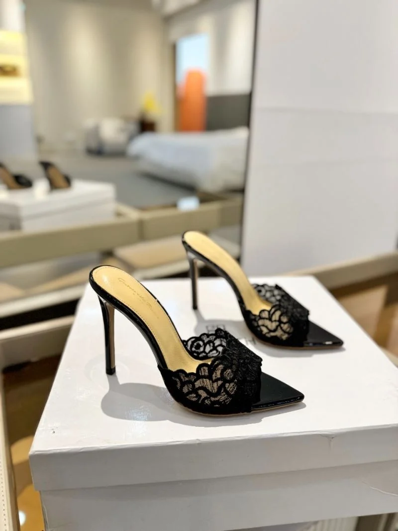 Real Gianvito Rossi Sandals