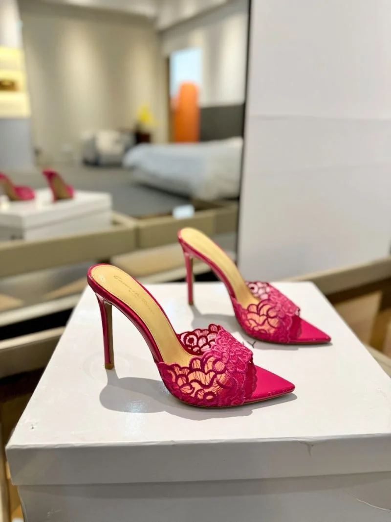 Real Gianvito Rossi Sandals
