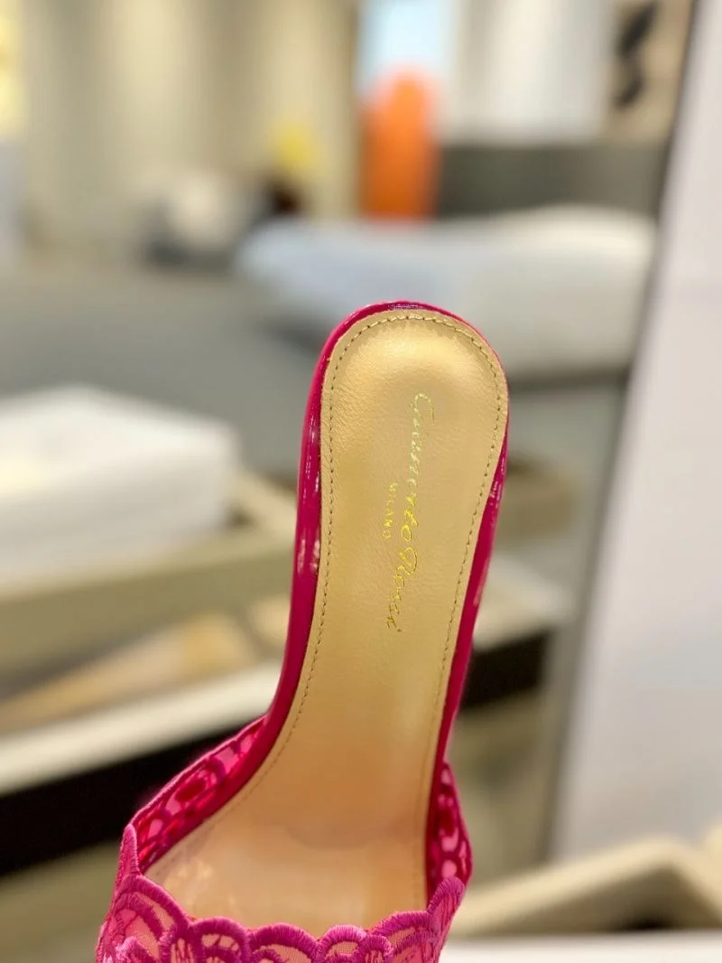 Real Gianvito Rossi Sandals