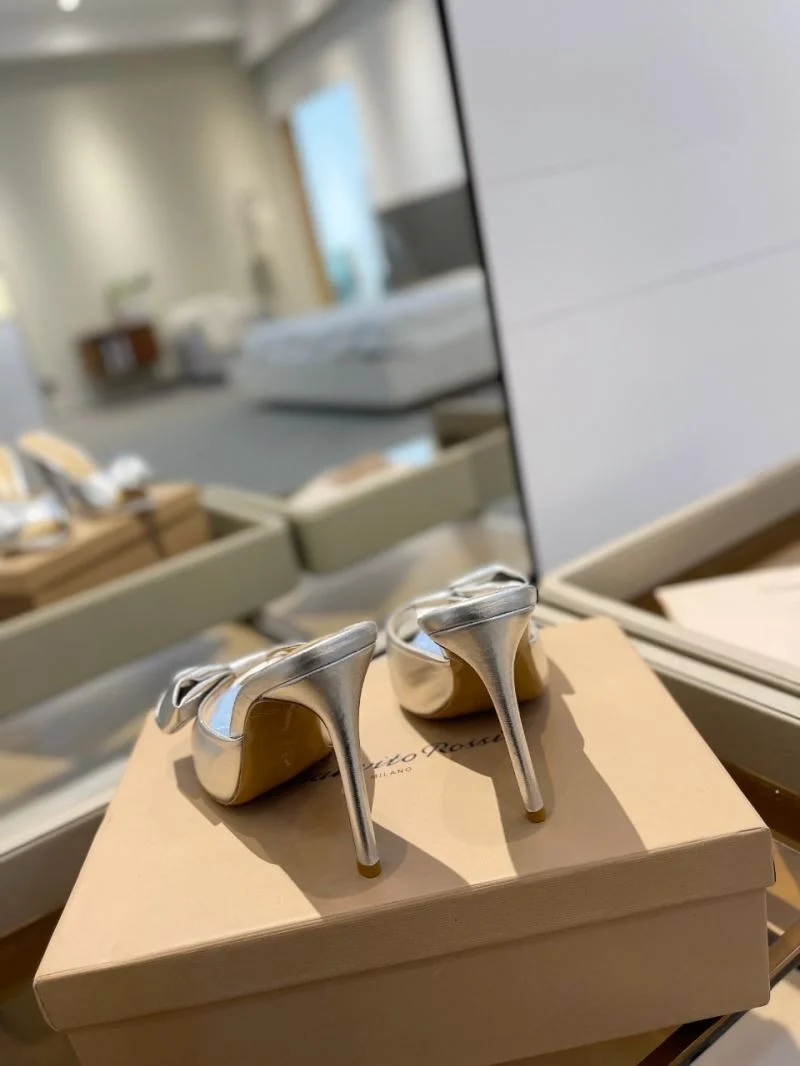 Bargain Gianvito Rossi Sandals