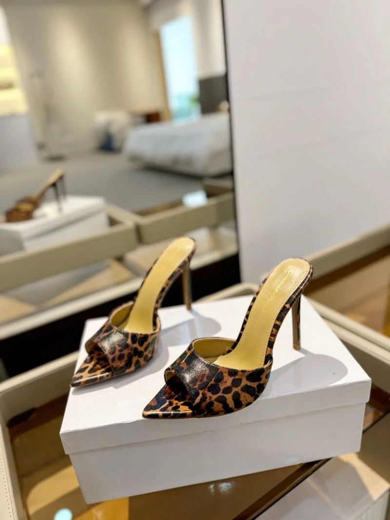 Genuine Gianvito Rossi Sandals