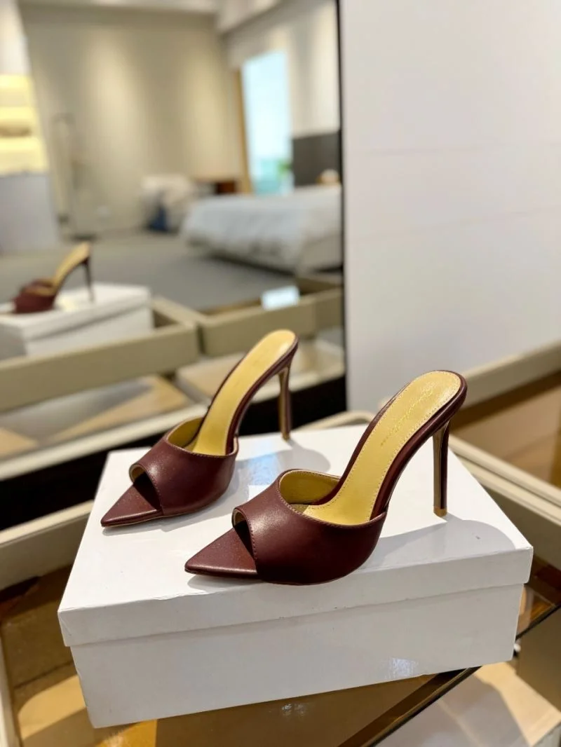 High accuracy Gianvito Rossi Sandals