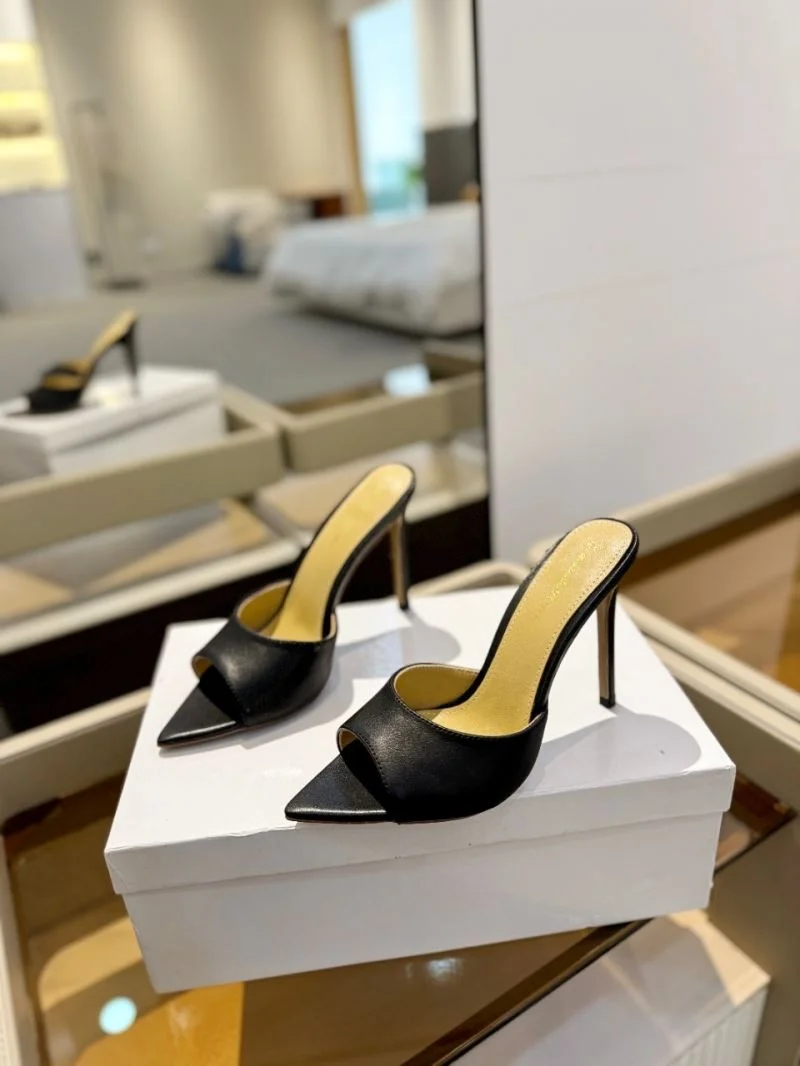 Reasonably priced Gianvito Rossi Sandals