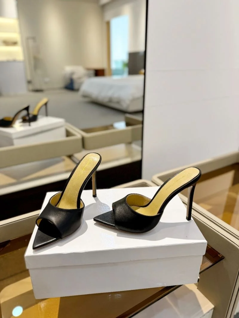 Reasonably priced Gianvito Rossi Sandals