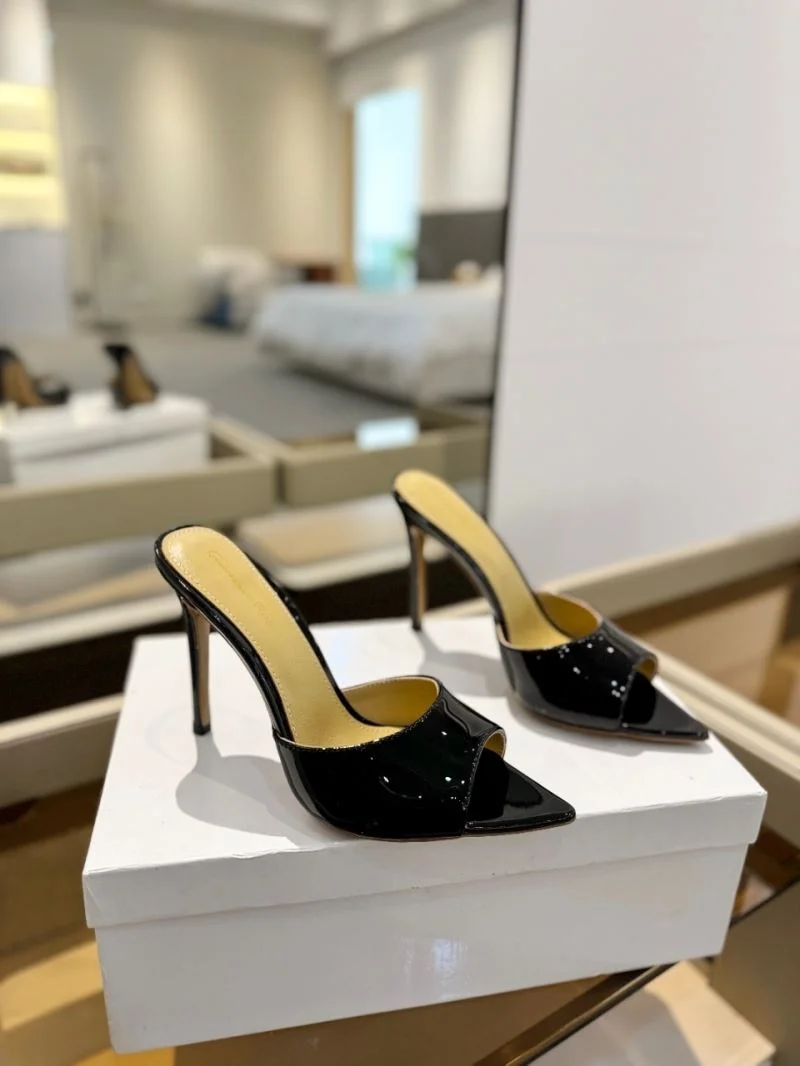 Value-priced Gianvito Rossi Sandals