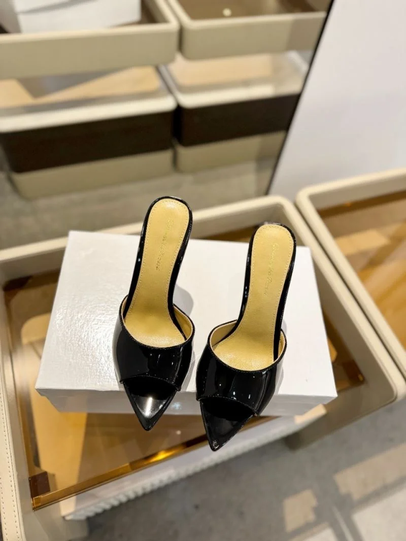 Value-priced Gianvito Rossi Sandals