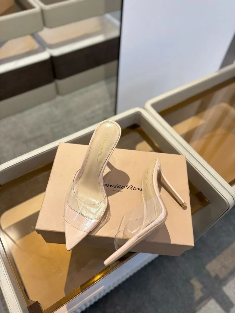 Legit Gianvito Rossi Sandals