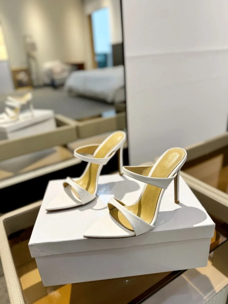 Reasonably priced Gianvito Rossi Sandals