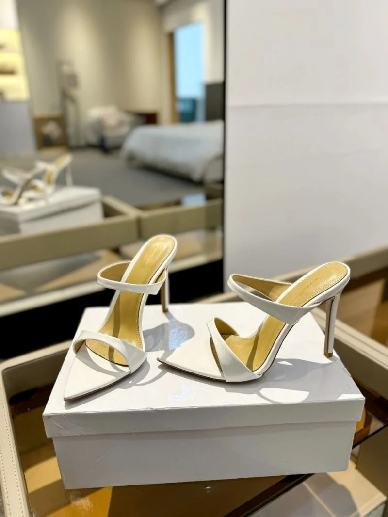 Reasonably priced Gianvito Rossi Sandals