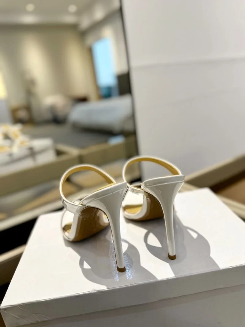 Reasonably priced Gianvito Rossi Sandals
