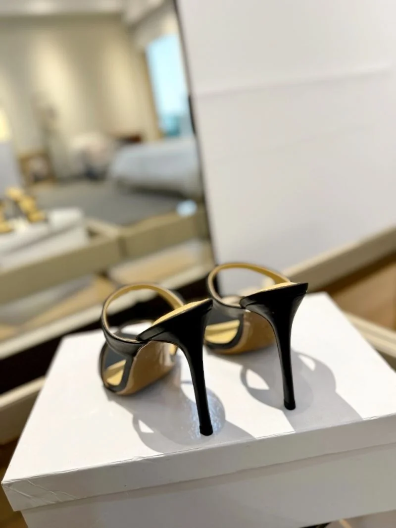 Genuine Gianvito Rossi Sandals
