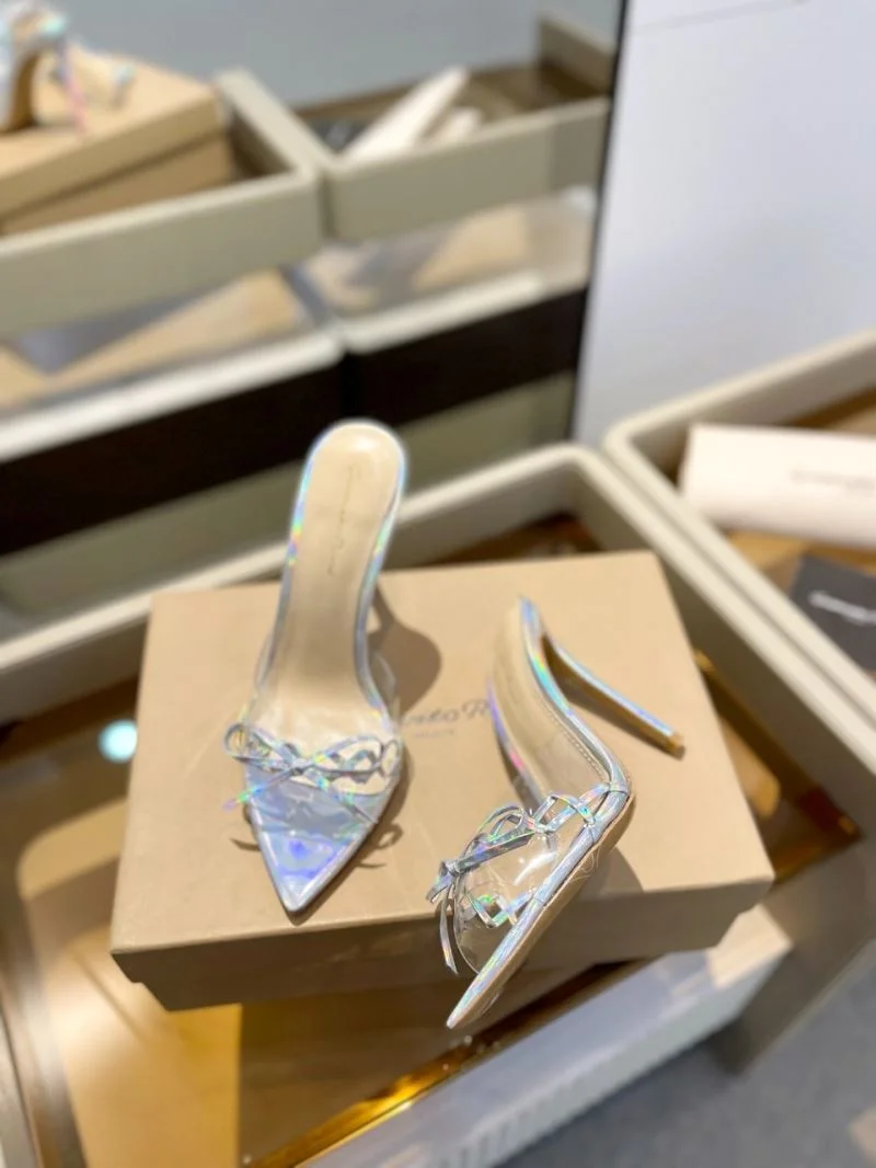 Value-priced Gianvito Rossi Sandals