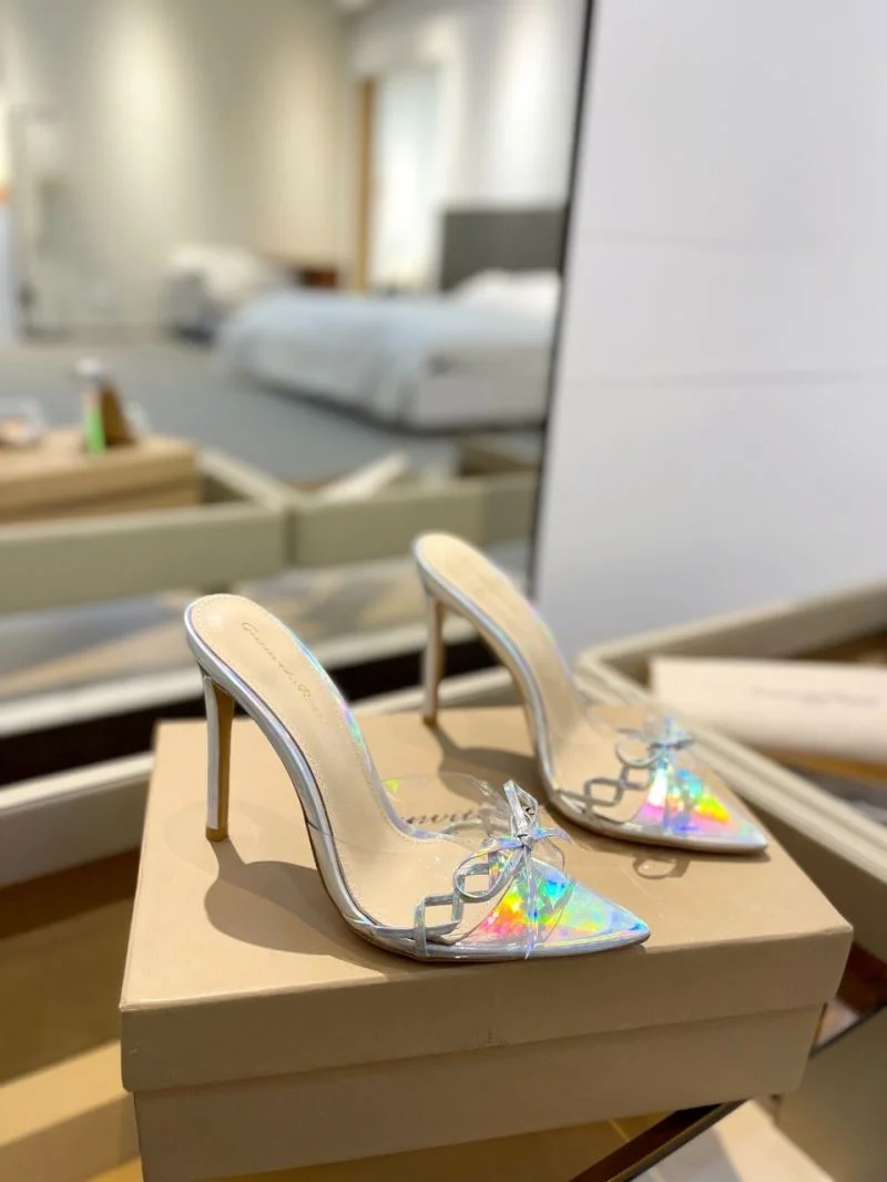 Value-priced Gianvito Rossi Sandals