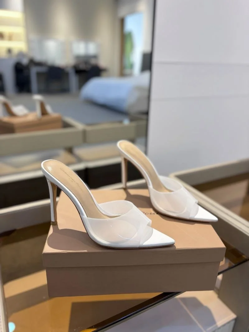 Discounted Gianvito Rossi Sandals
