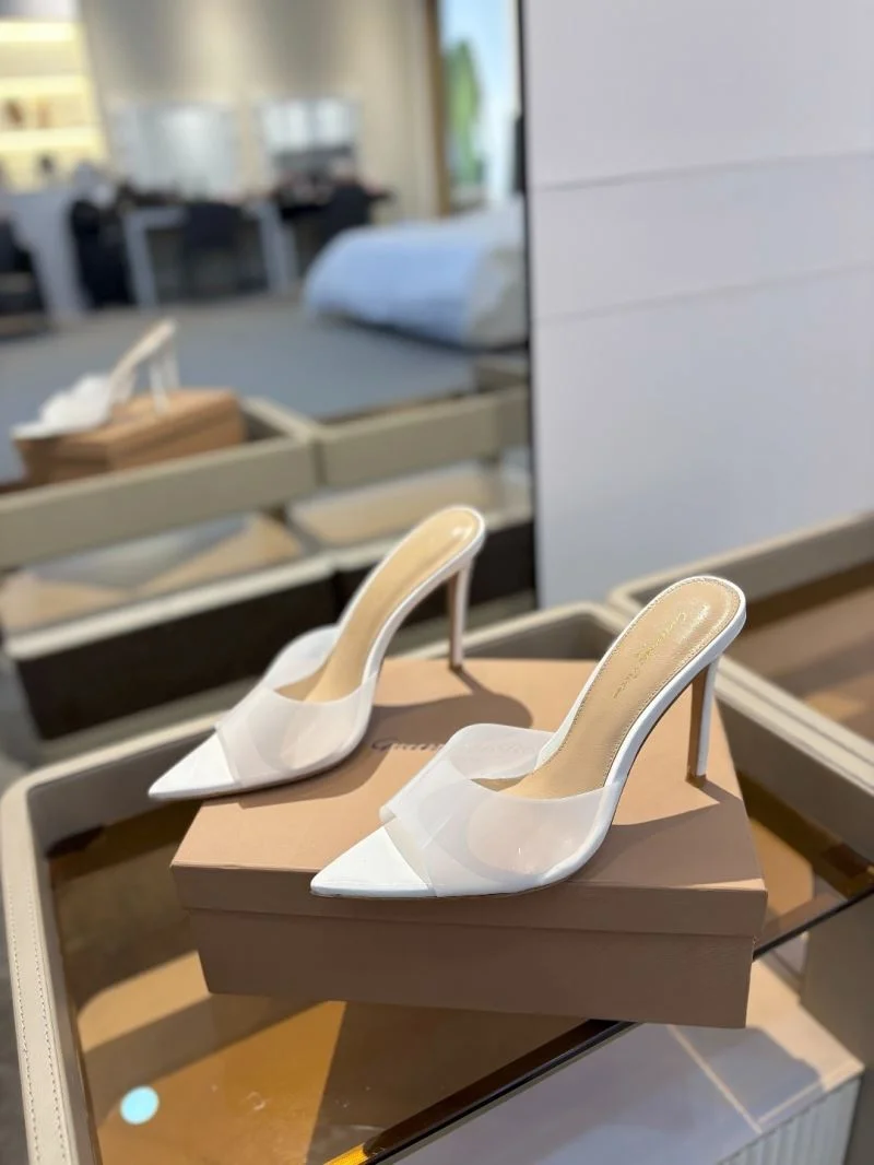 Discounted Gianvito Rossi Sandals