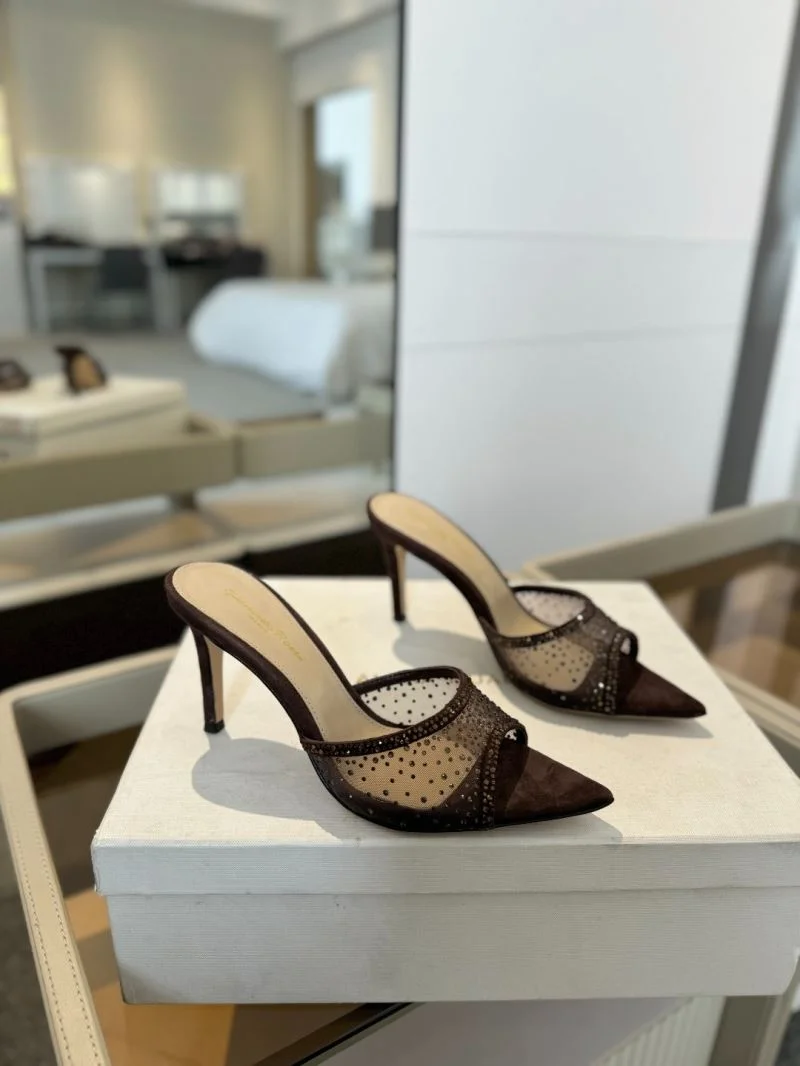 Economical Gianvito Rossi Sandals