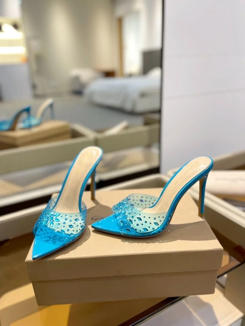 Legit Gianvito Rossi Sandals