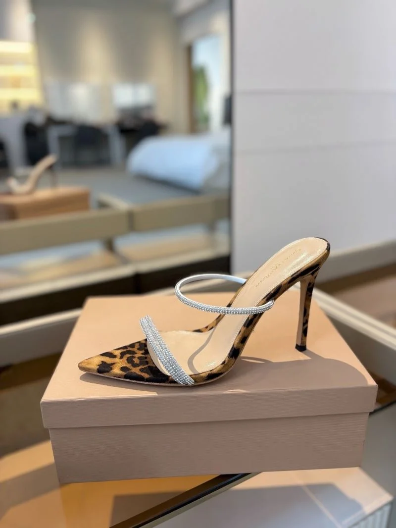 High accuracy Gianvito Rossi Sandals