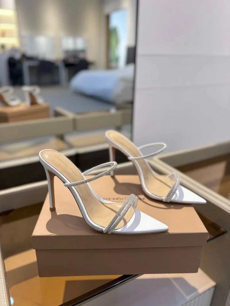 OEM Gianvito Rossi Sandals