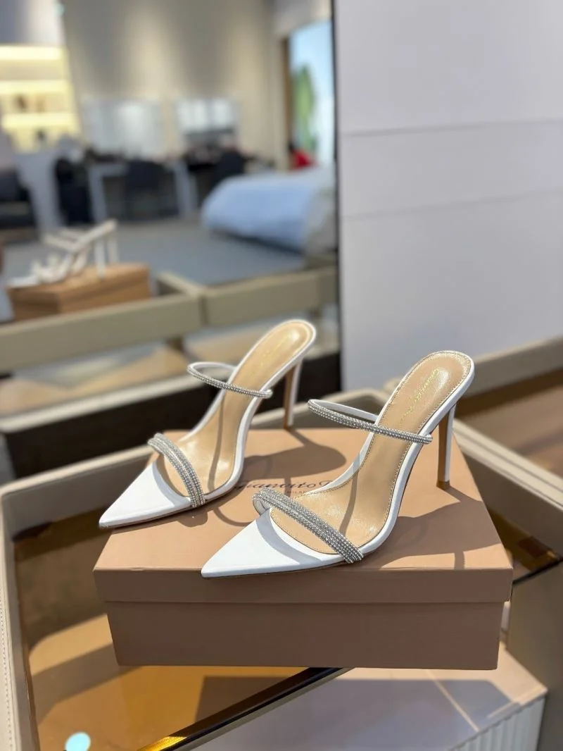 OEM Gianvito Rossi Sandals