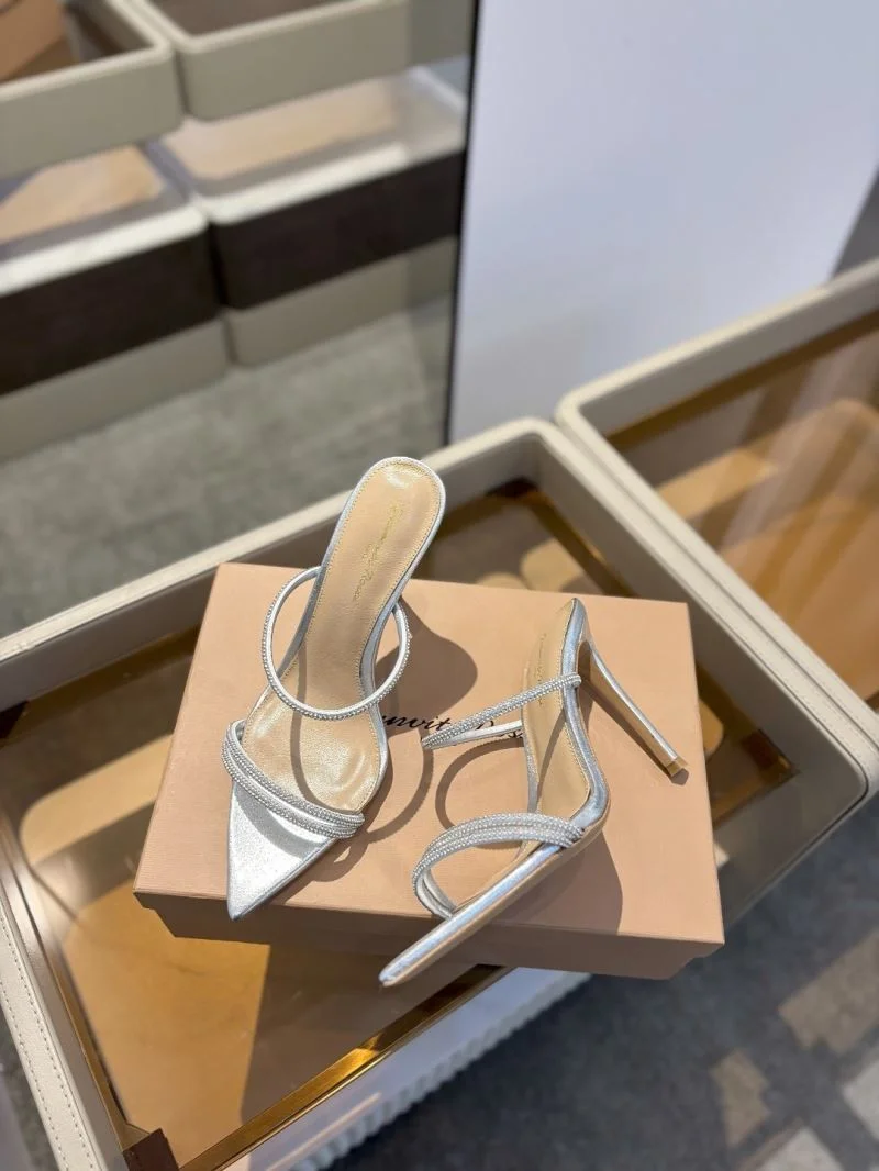 Affordable Gianvito Rossi Sandals