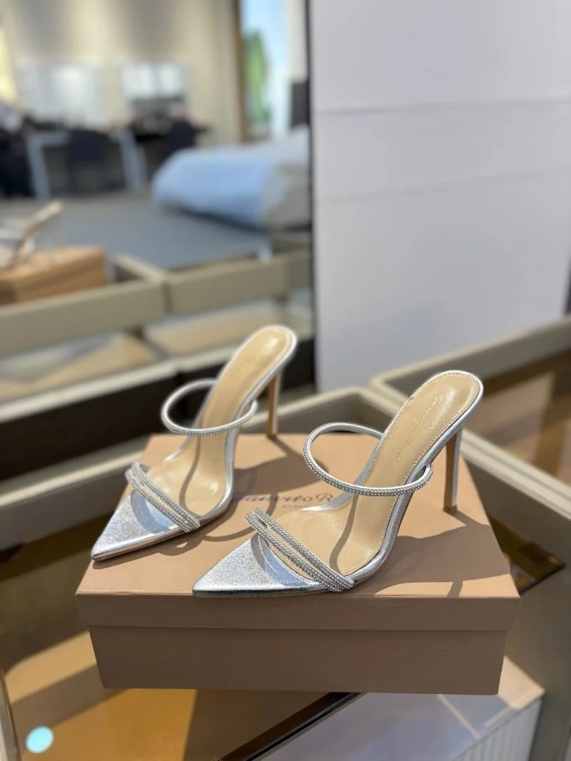 Affordable Gianvito Rossi Sandals
