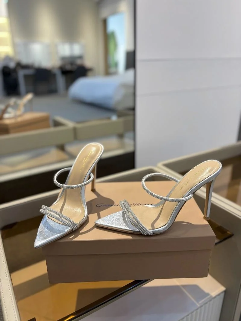 Affordable Gianvito Rossi Sandals