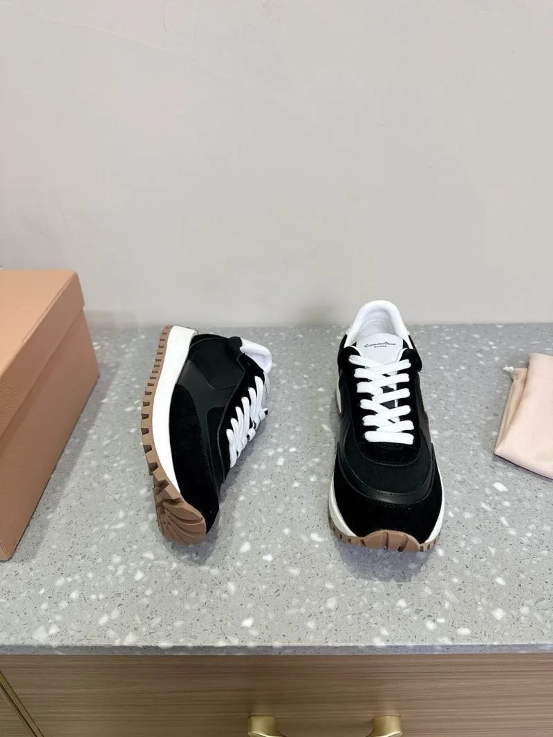 Value-priced Gianvito Rossi Shoes