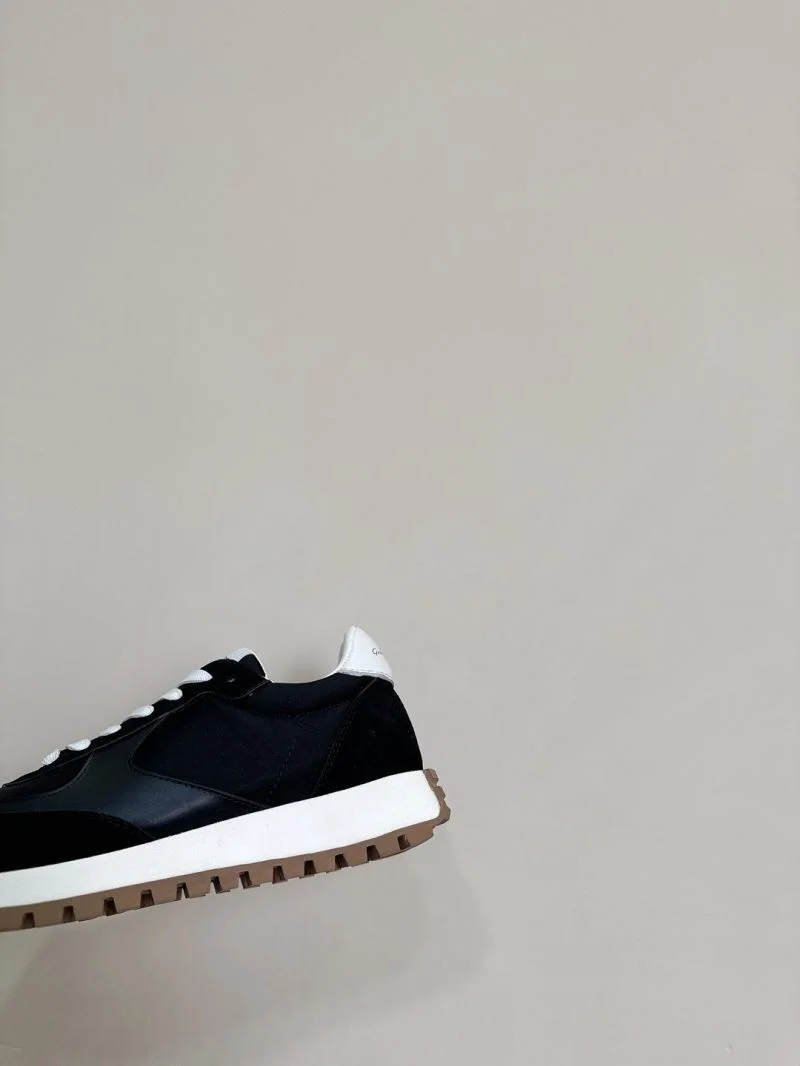 Value-priced Gianvito Rossi Shoes