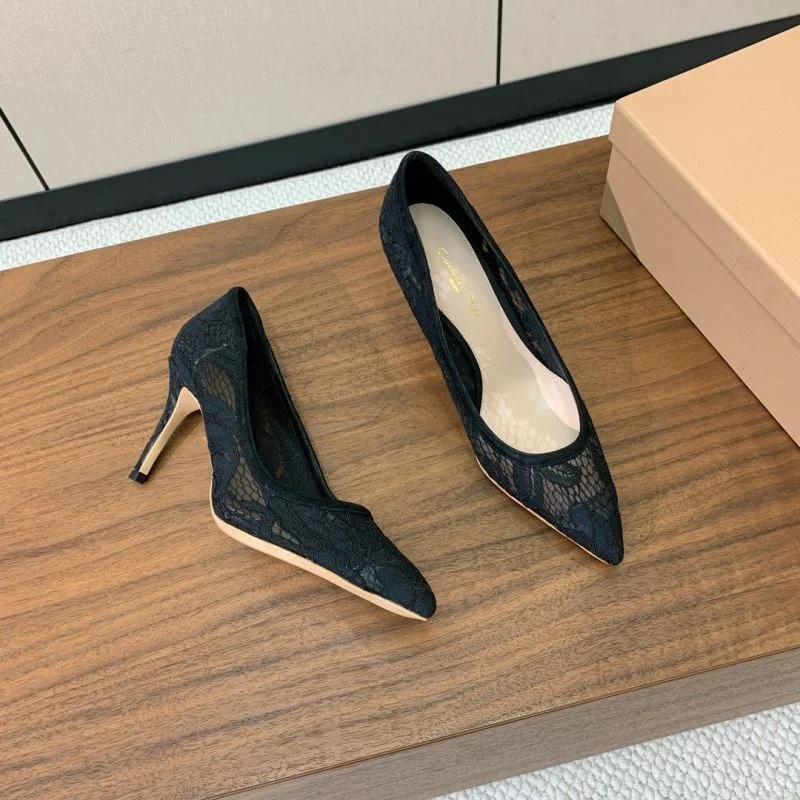 Bargain Gianvito Rossi Shoes