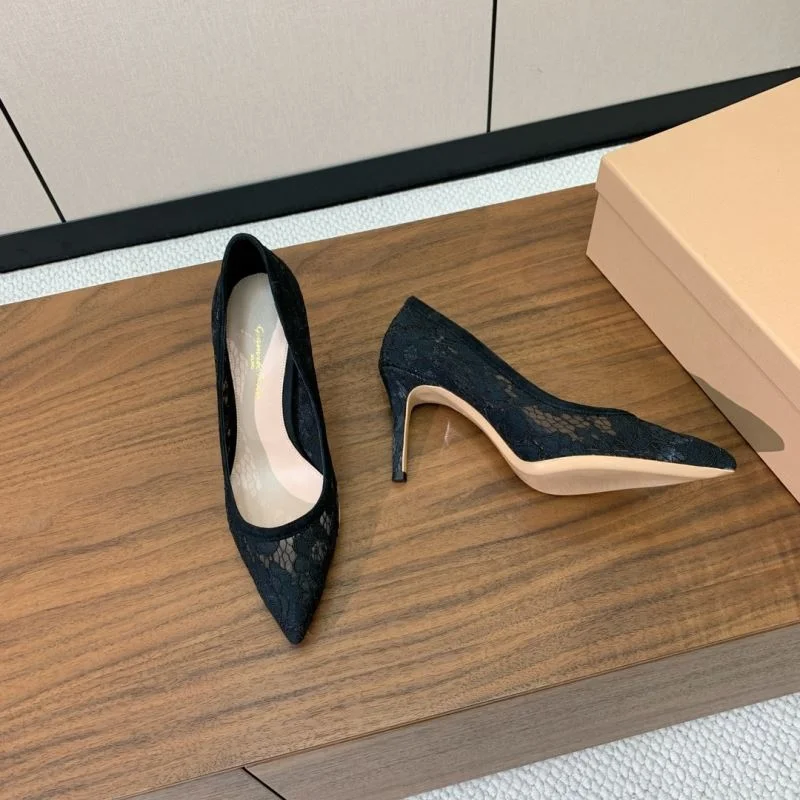 Bargain Gianvito Rossi Shoes