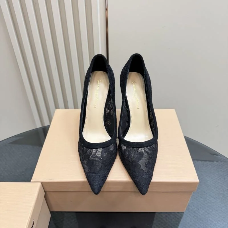 Top match Gianvito Rossi Shoes