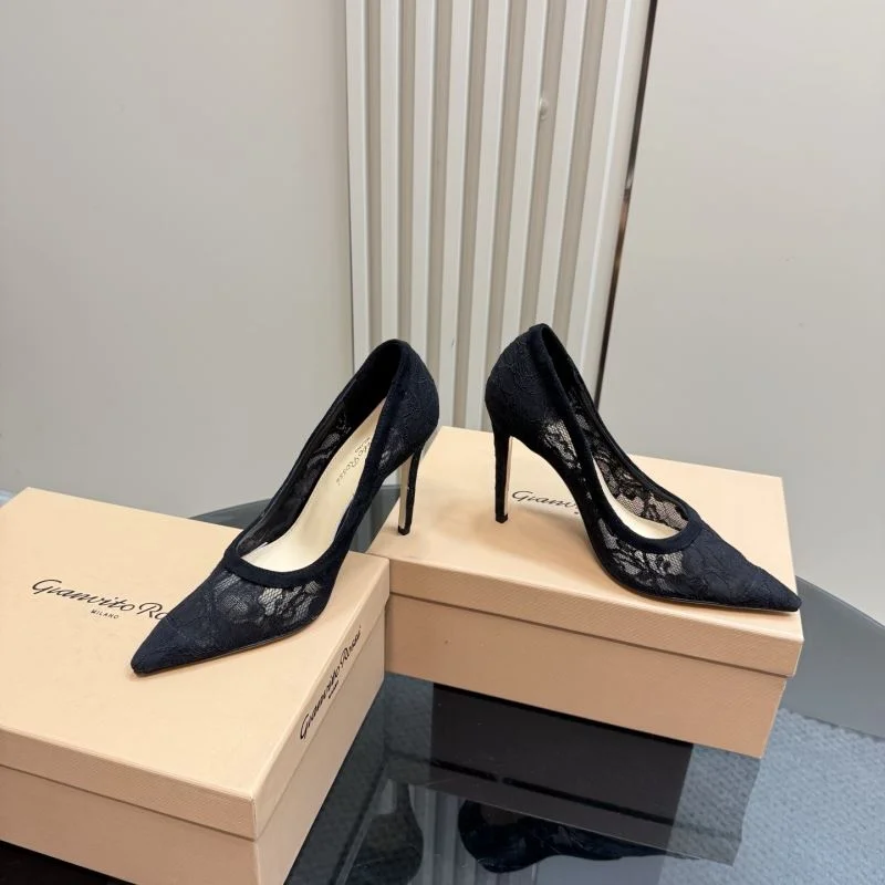 Top match Gianvito Rossi Shoes