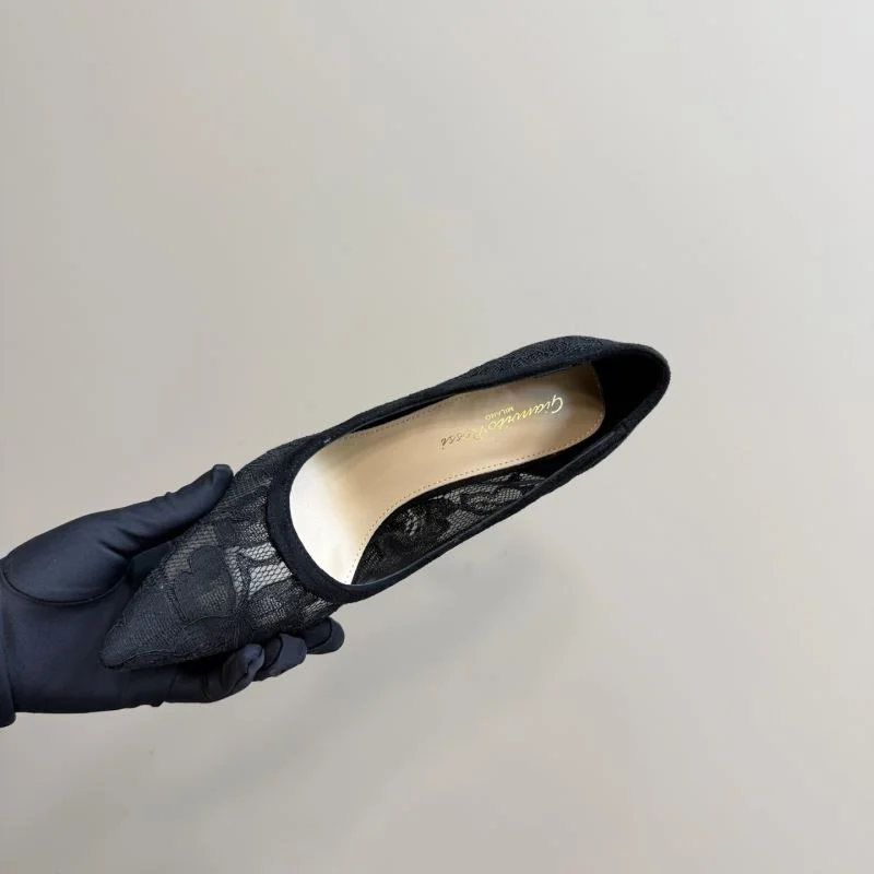 Top match Gianvito Rossi Shoes