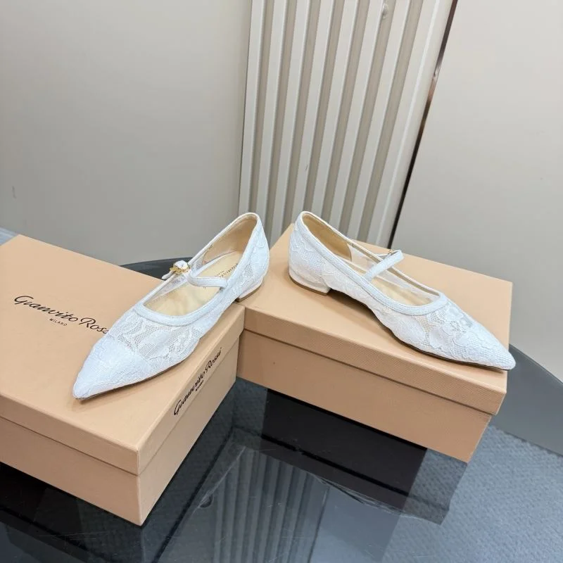 Reasonably priced Gianvito Rossi Shoes