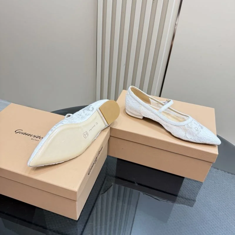Reasonably priced Gianvito Rossi Shoes