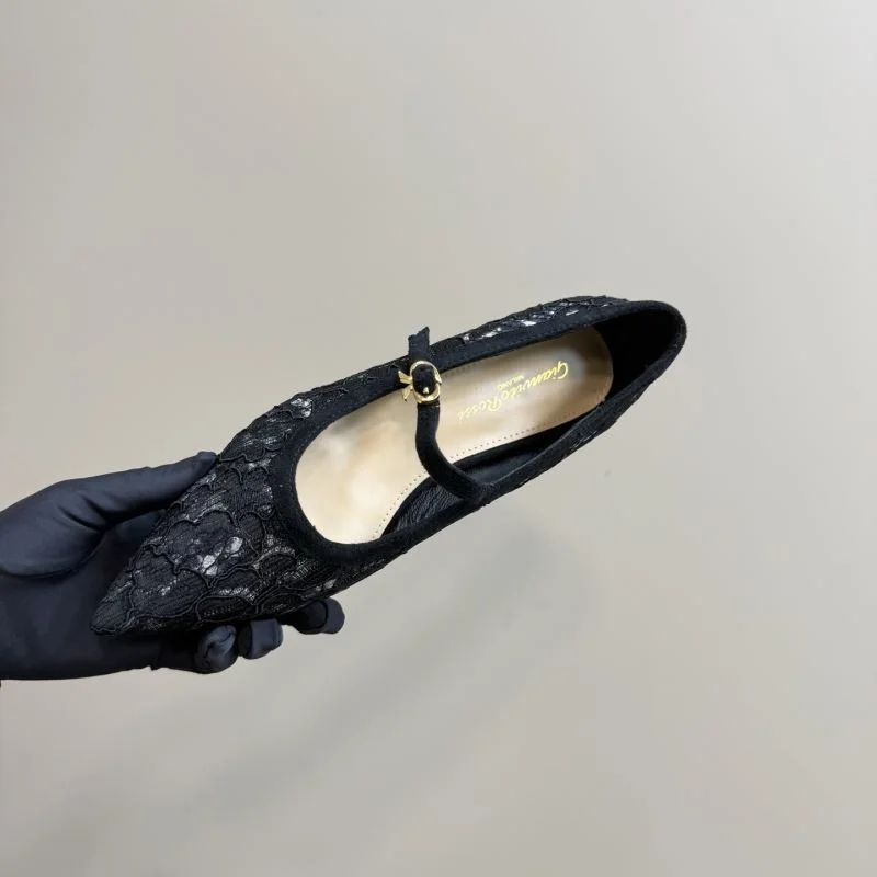 Bargain Gianvito Rossi Shoes